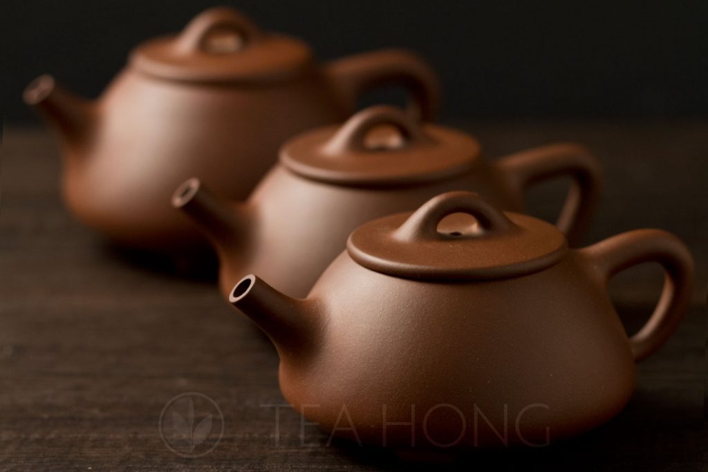 Zhou Li Ping: Stone Ladle – Tea Hong