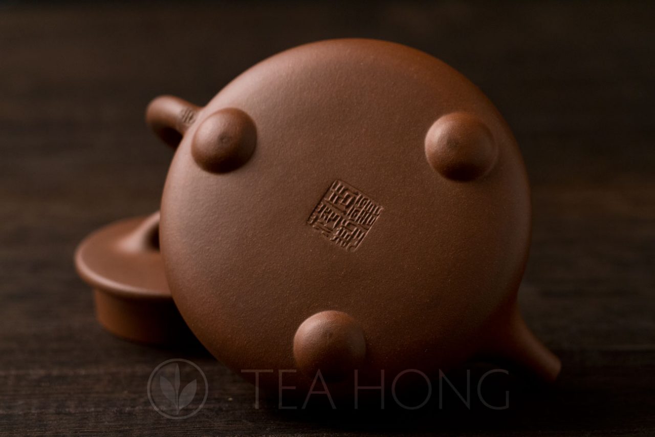 Zhou Li Ping: Stone Ladle – Tea Hong