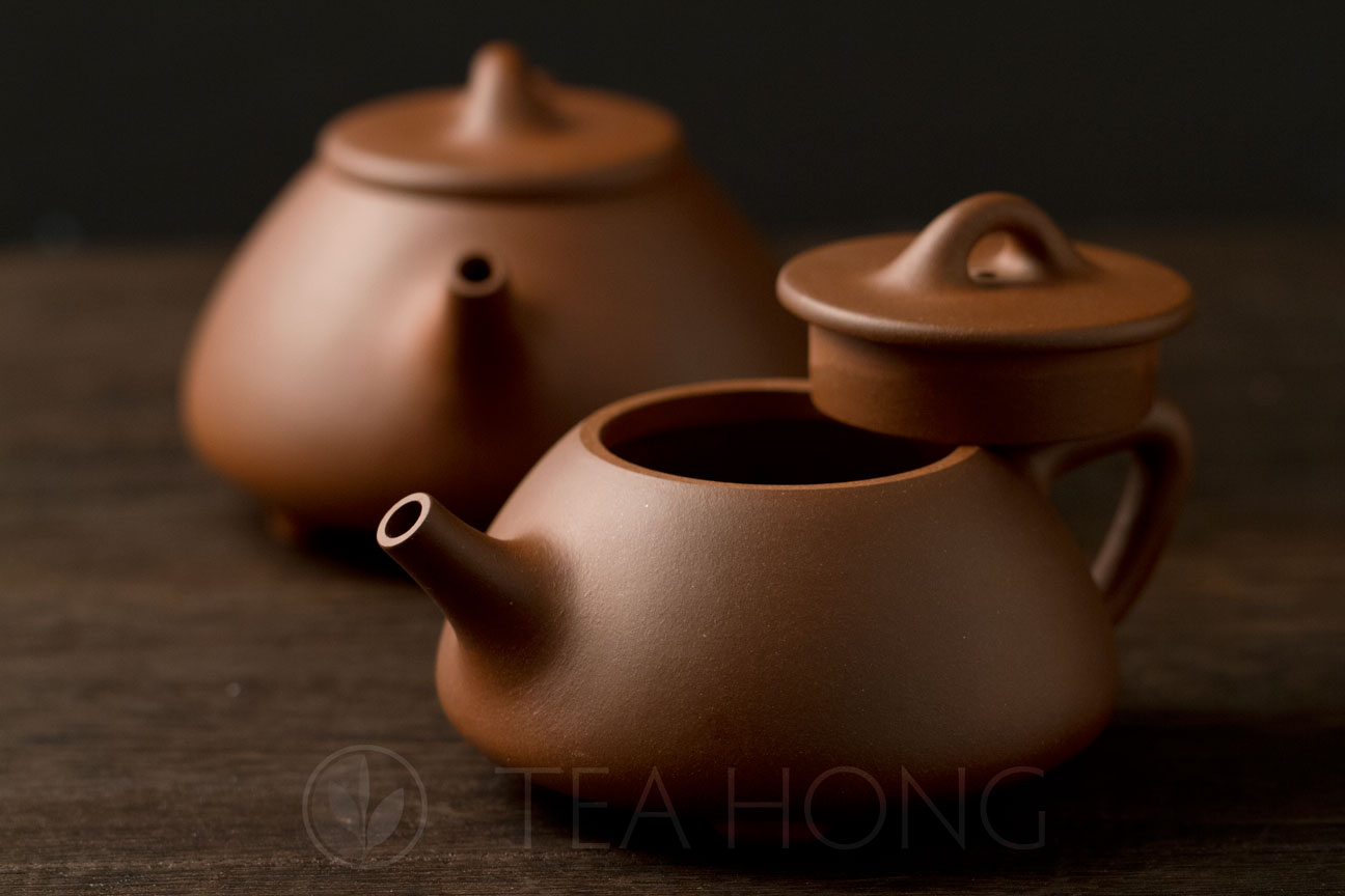 Zhou Li Ping: Stone Ladle – Tea Hong